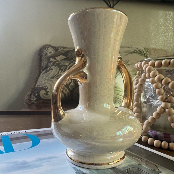 Pearl China Company | Accents | Vintage Vase With 22kt Gold By Pearl ...